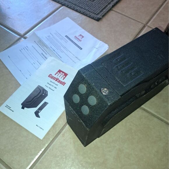 Private Label | Other | Gunvault Safe Cases Speed Vault Digital Keypad ...